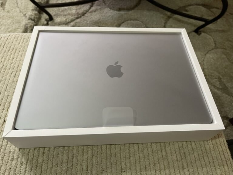 2020 M1 MacBook Pro Unboxing – Medi-Nerd 2